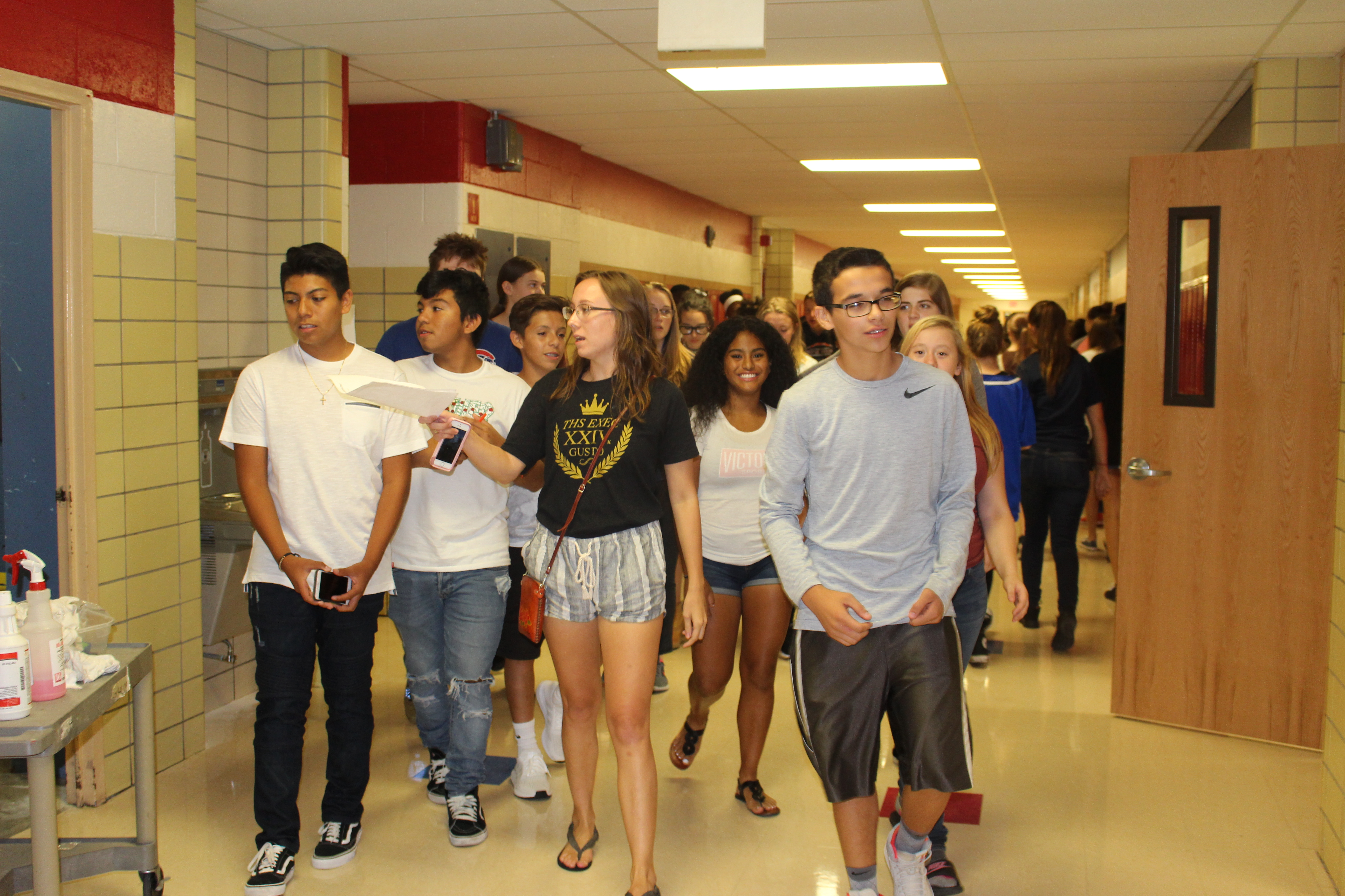 Column: Hallway Restrictions Lead to Unhappy Students – THS Media